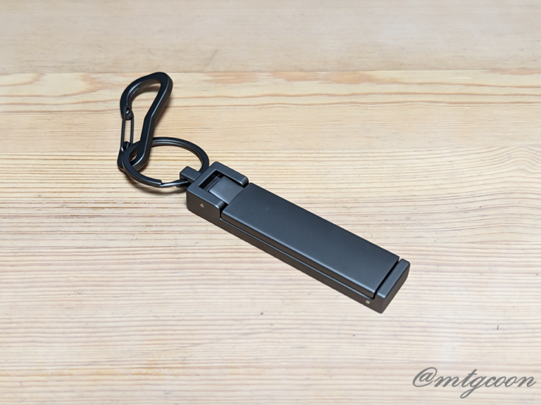 スマホスタンドにもなるバッグハンガーをレビュー【mugenbo】 | MTG Coon